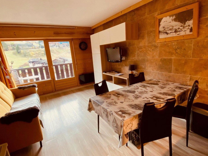 Appartement Moderne Centre Village Avec Balcon Et Garage - La Clusaz