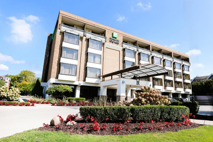 Holiday Inn Express Detroit-birmingham By Ihg - Southfield, MI