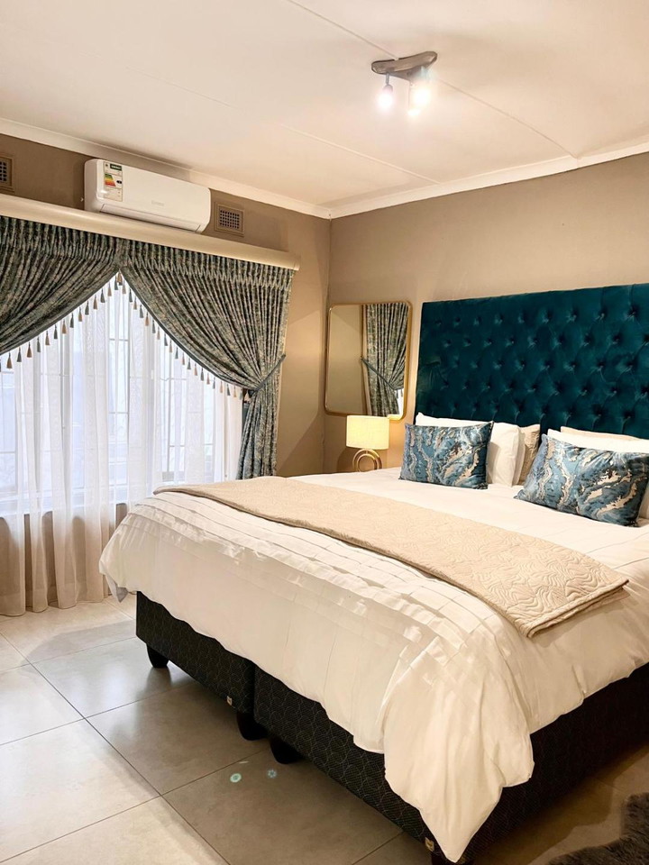 Pistachio Villa - Durban