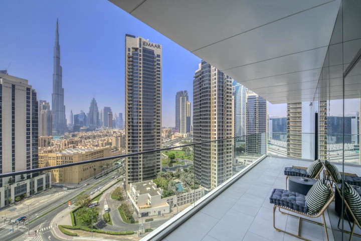 Maison Privee - Luxury Apt With Burj Khalifa Vw & Dubai Canal Access - Dubai
