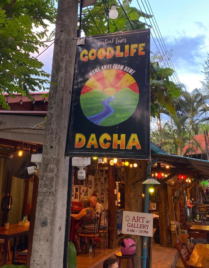 Good Life Dacha Riverside & Parkside Retreat - Mae Hong Son
