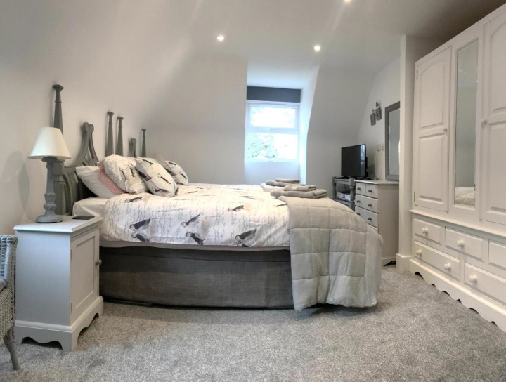 2 Bed, 2 Bath Close To Beach & Free Parking - Bournemouth
