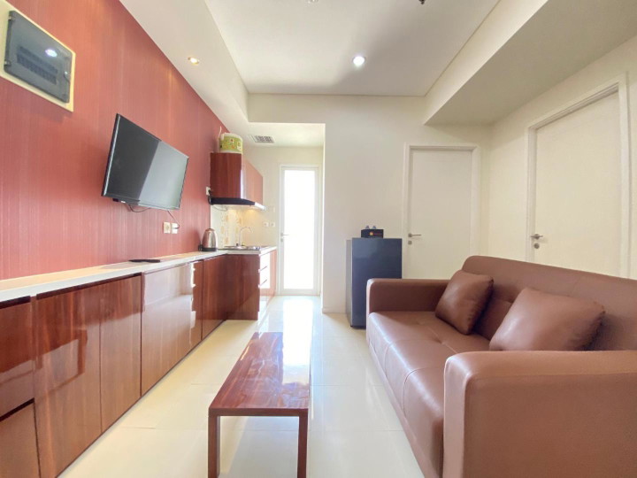 Artistic & Private 2br Apartment At Parahyangan Residence By Travelio - Bandung