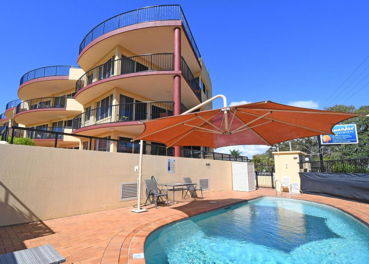 Alexander Beachfront Apartments - Hervey Bay
