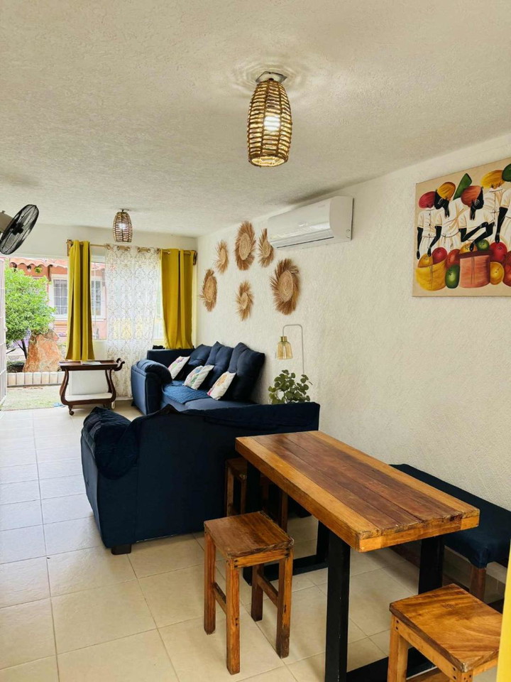 Casa Con Alberca Cerca De Playas - Zihuatanejo