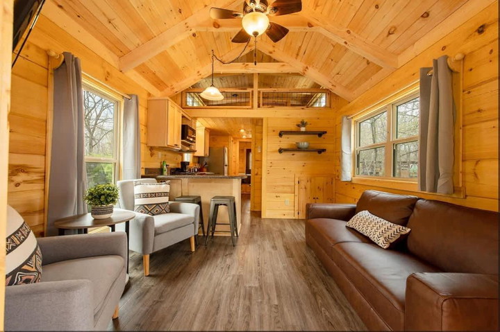 Jake Cabin Luxury Hot Tub Cabin Near Downtown -