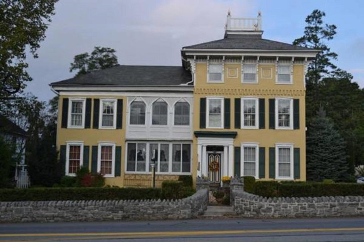Ej Bowman House Bed & Breakfast - Lancaster, PA