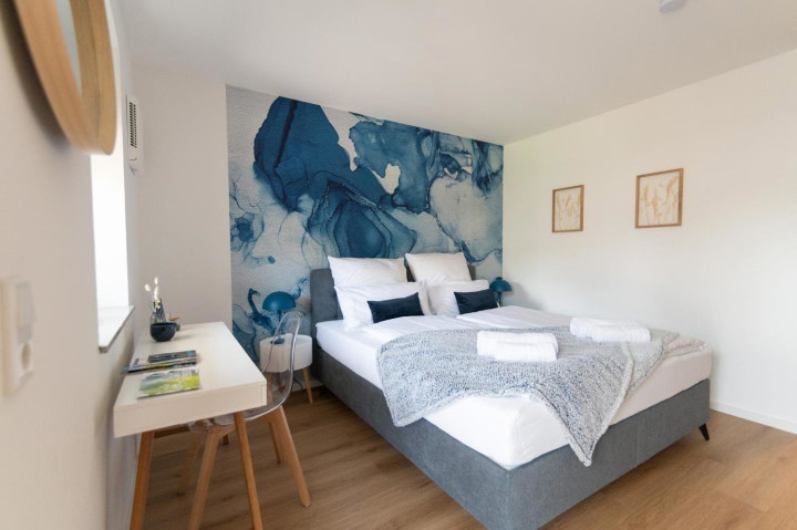 Peter Apartments- Apartment Mit Eigenem Eingang I 30qm I Zentrale Lage I Bad I Küche I Terrasse I Tv - Fulda