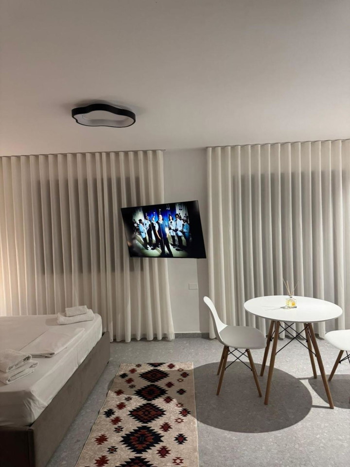 Roomy Central - Albanië