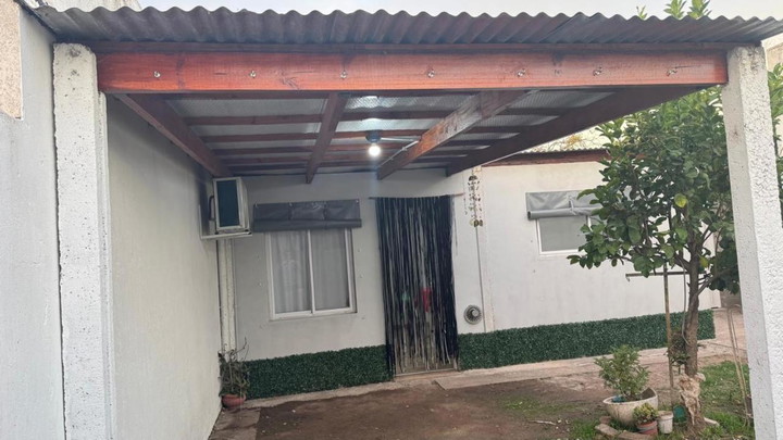 Monoambiente Moderno Con Cochera Y Wifi En Azul - Azul