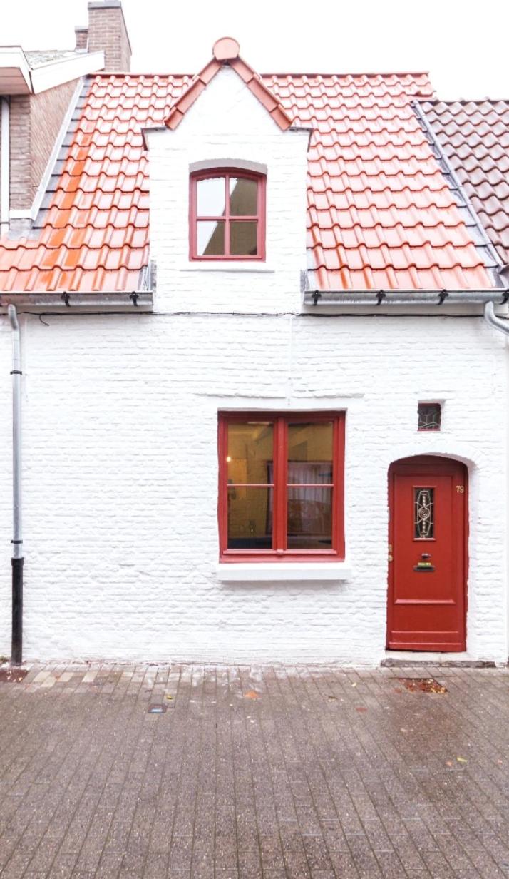 Romantic 16th Century Workers House -