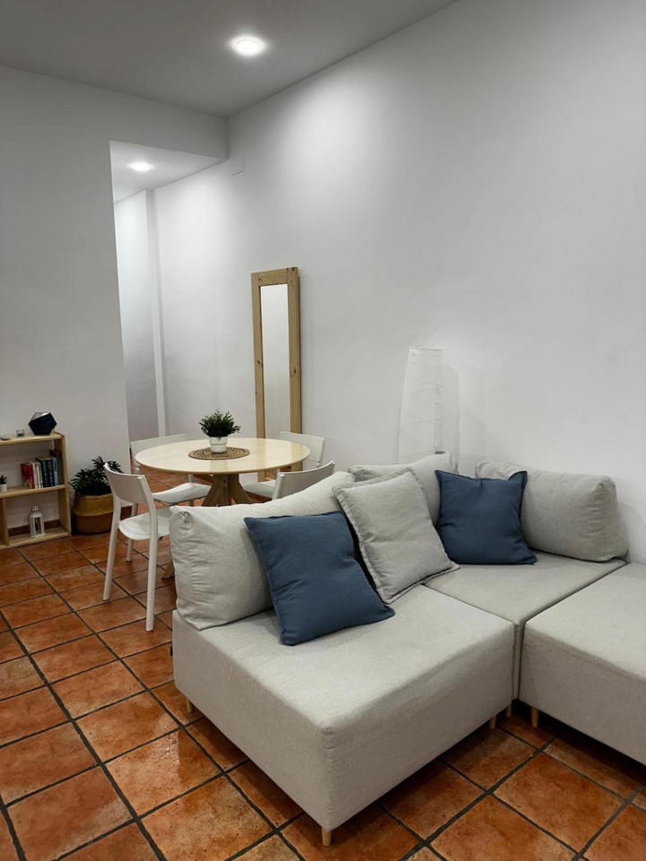 Apartamento De Dos Habitaciones En Parte Alta De Tarragona - Tarragona