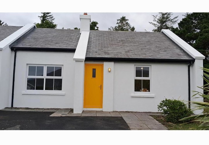 3 Barr Na Farraige - Achill Island