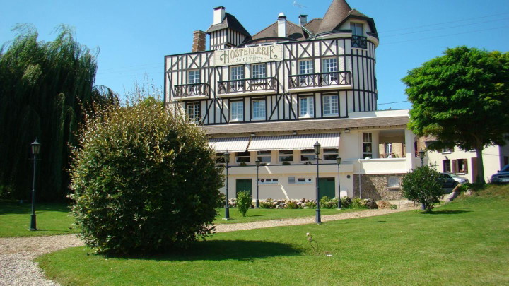 Hostellerie Saint Pierre - Val-de-Reuil