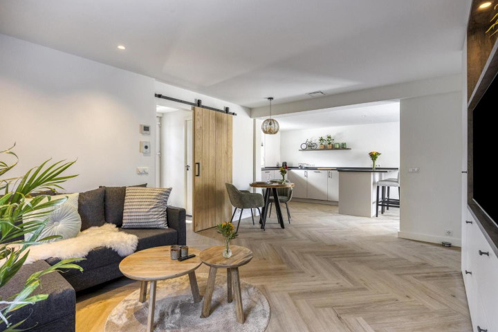 Cosy Nest - Lisse