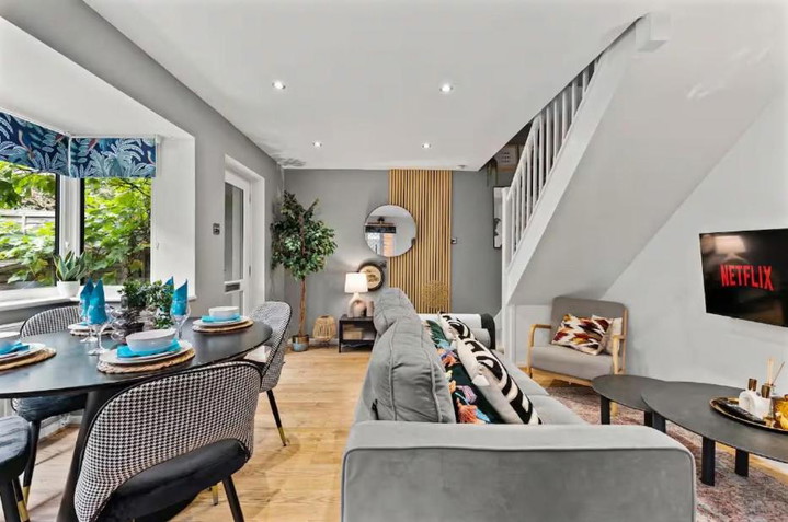 Stylish Cambridge Retreat - Sleeps 6 - Cambridge