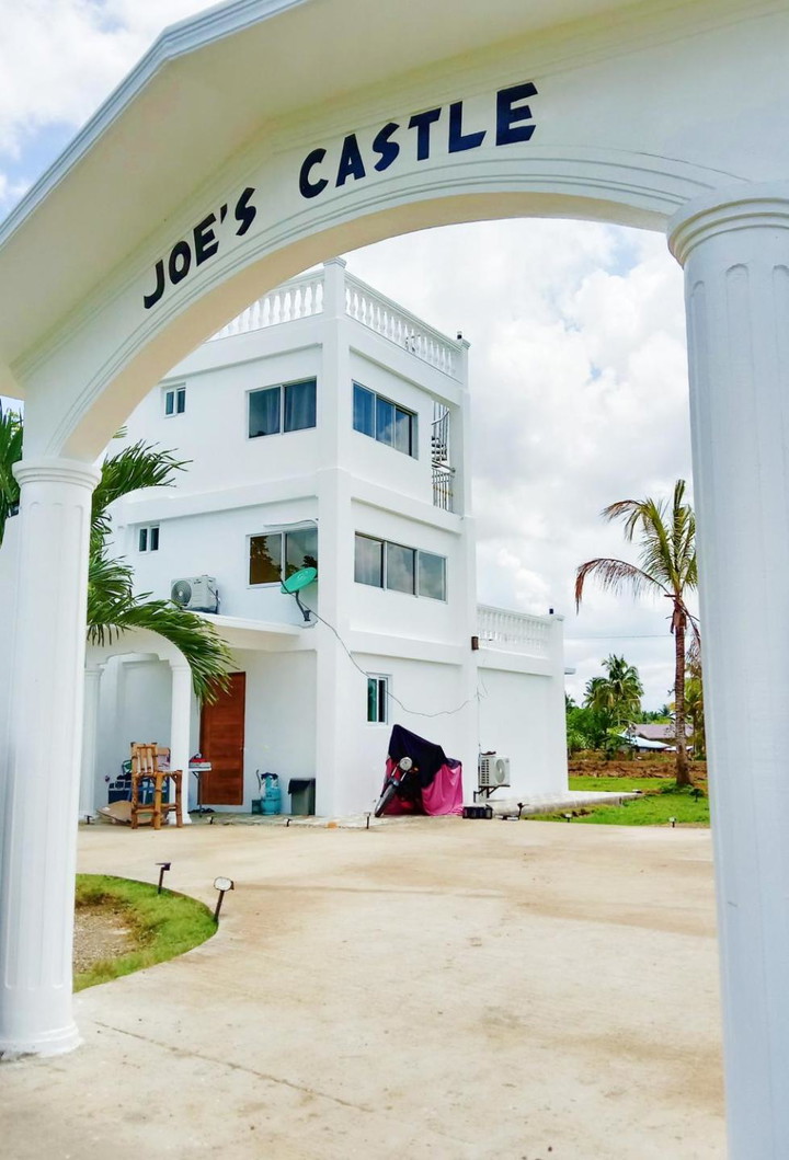 Joe's Castle - Tubigon