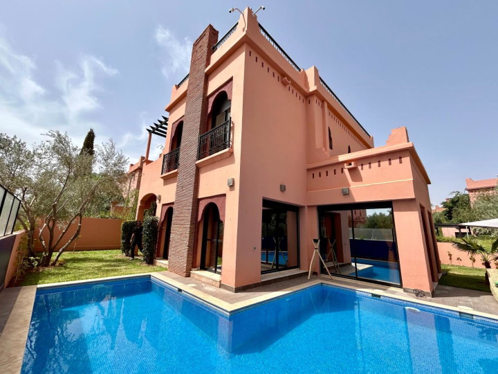 Luxury Villa With Pool, Garden & Gated Security - Marrakesh