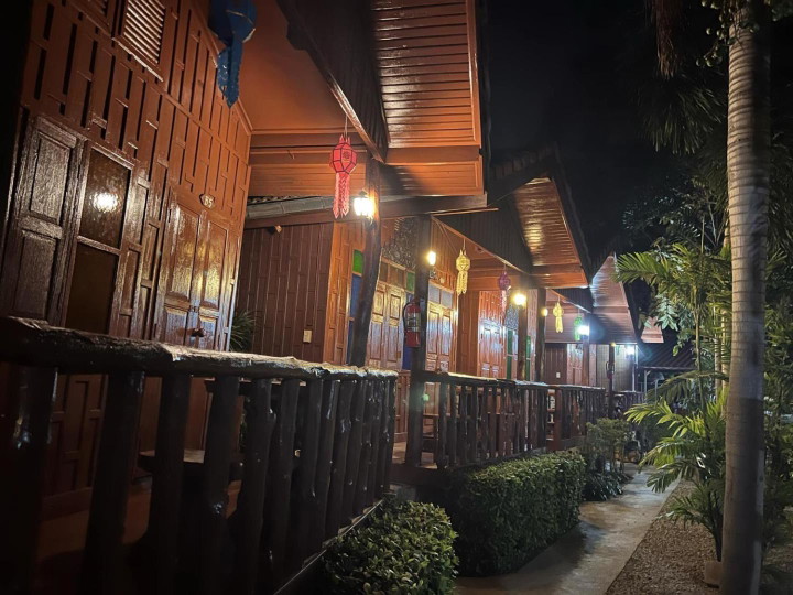 Riverside Retreat Sukhothai Guest House - Thani