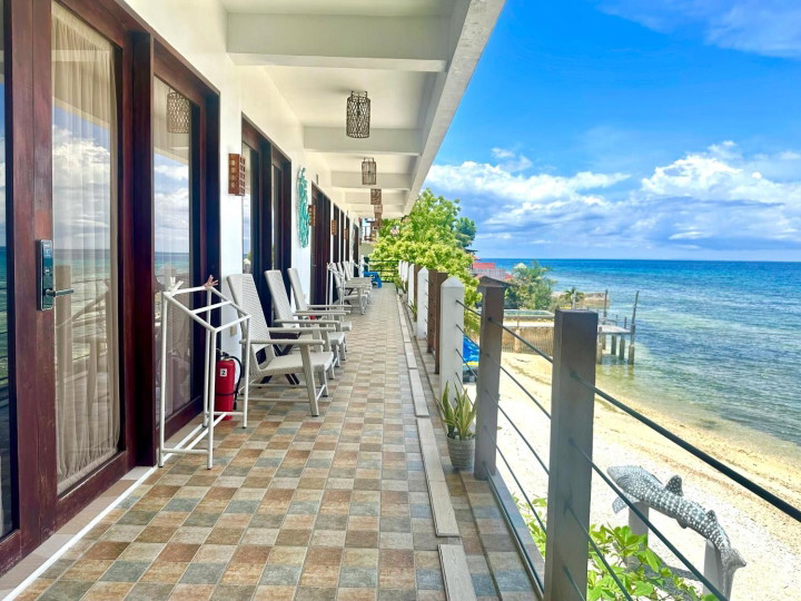 Oslob Whale Shark Resort - Oslob
