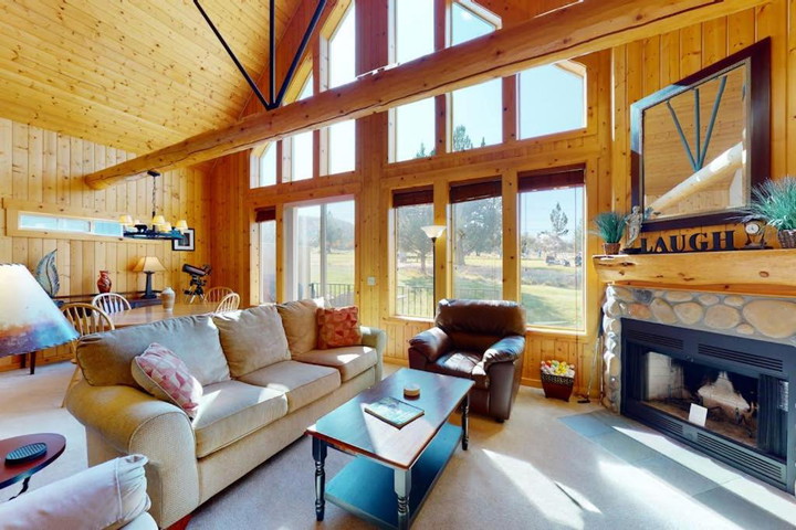 Golf Course-view Chalet With Fireplace Pools Tennis Gym Golf Volleyball - Oregon