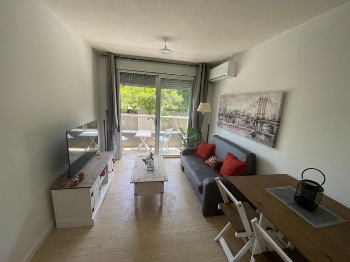 Tres Cruces Area, Terrace And Garage - Montevideo