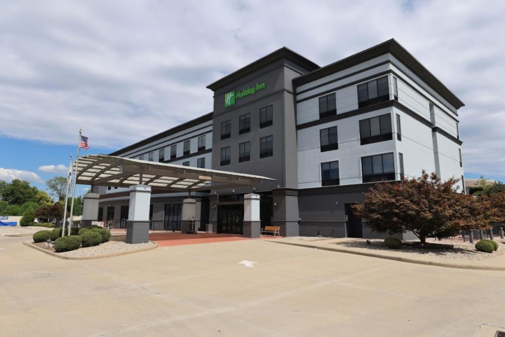 Holiday Inn Saint Louis-fairview Heights By Ihg - Belleville, IL