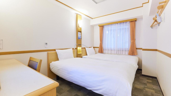 Toyoko Inn Yokohama-sen Fuchinobe-eki Minami-guchi - Sagamihara