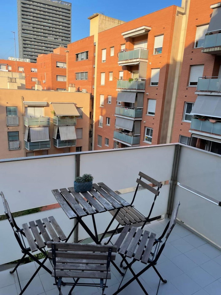 New! Amazing 2 Bedroom Apartment In Rambla Del Poblenou - Barcelona