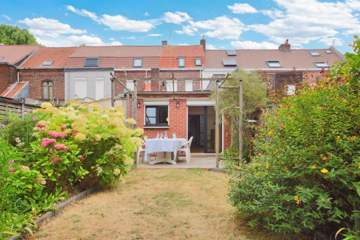 La Mouvalloise - Maison De Charme Avec Jardin - Croix