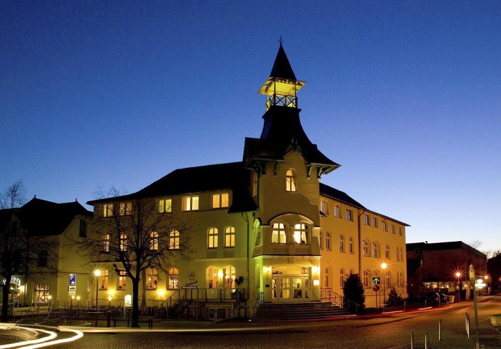 Hotel Dünenschloss Mit Private Spa - Zempin