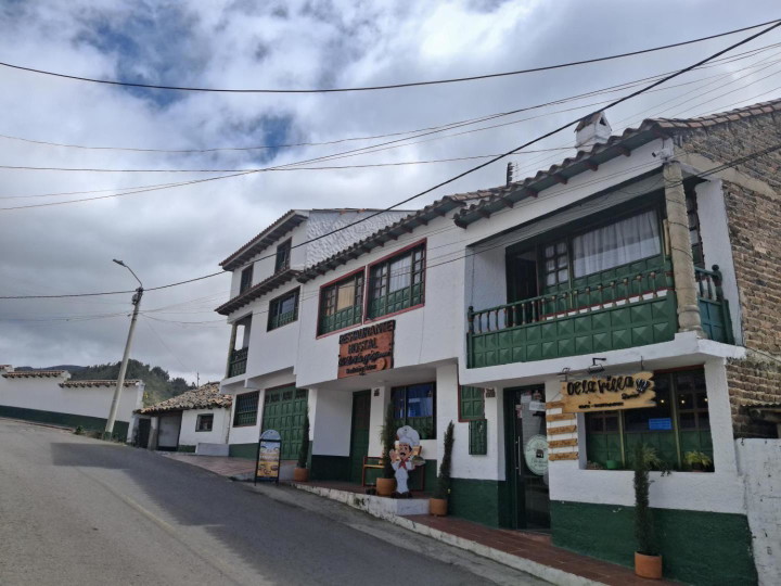 Restaurante Y Hostal: De La Villa Pa Sumercé - Santander, Colombia