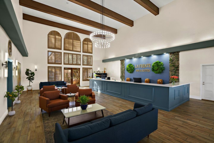 La Fuente Inn & Suites - Yuma, AZ