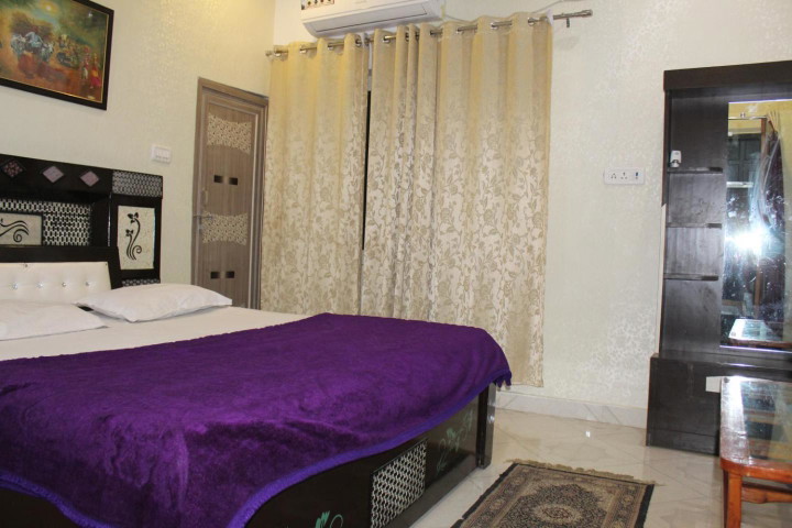 Hotel Sunset - Orchha