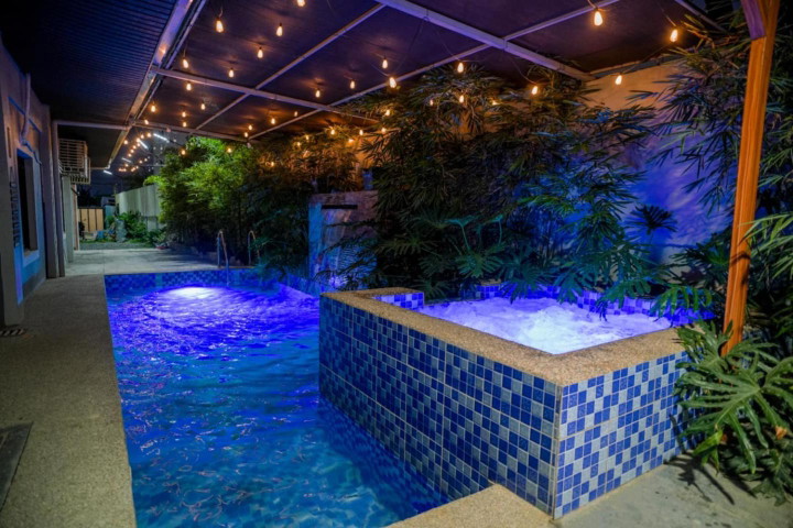 Private Resort In Bulacan With Karaoke And Pool Near Philippine Arena And Manila - Bocaue