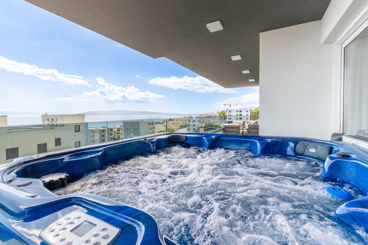 Lux Penthouse Panoramic View With Jacuzzi - Makarska