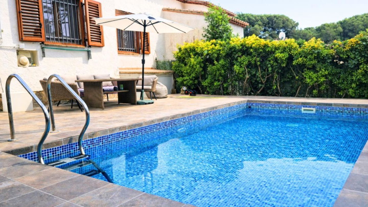 Semi-detached House With Private Pool And Garden In Begur - Tamariu