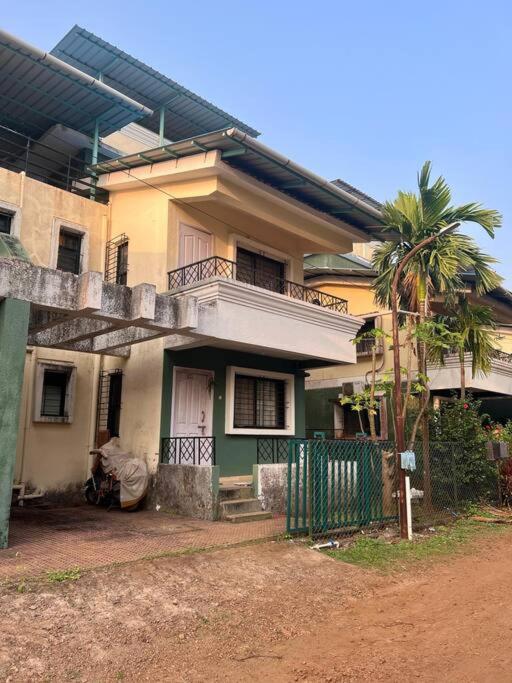 Susneh Homestay Reena Cottage - Shrivardhan