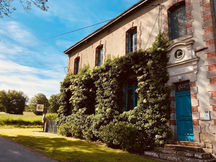 L'école Buissonnière Chambres Et Table D'hôtes - Creuse