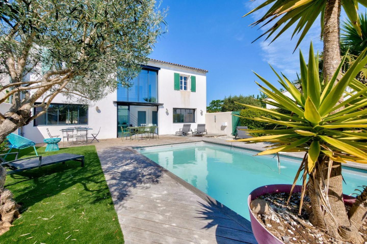 Villa Pour 8 Avec Piscine à La Flotte En Ré - La Flotte