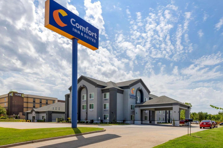 Comfort Inn & Suites Muskogee - Muskogee, OK