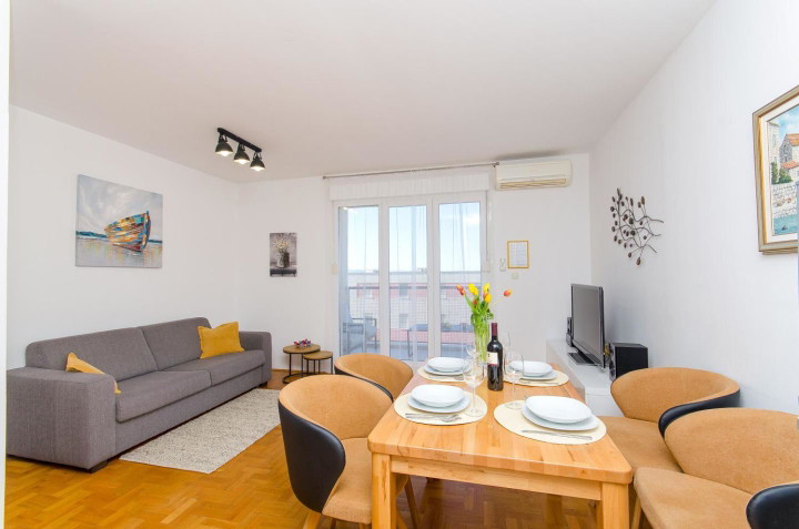 Two Bedroom Apartment Smile With Spacious Terrace And Secure Private Garage - Split