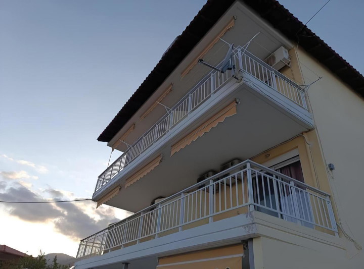 House Lena - Sarti