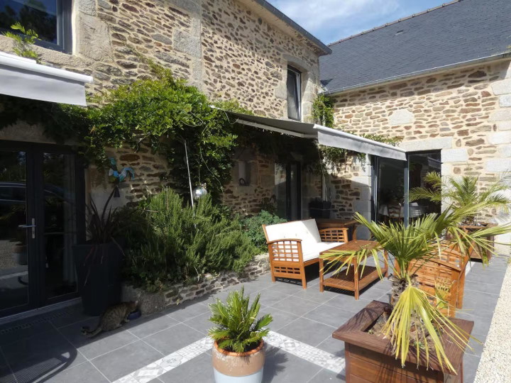Maison De Caractère à Corseul, Jardin Et Piscine - Ploubalay