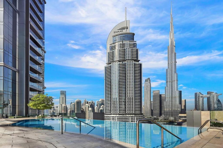 Skyline Views 2br Near Burj Khalifa & Dubai Mall With Pool Access - Émirats arabes unis