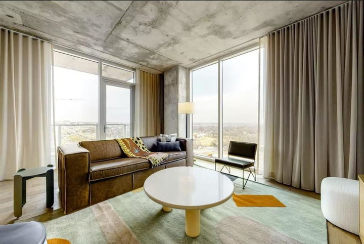 18th Fl 1br - Heated Pool - Gym - Balcony - Austin, TX