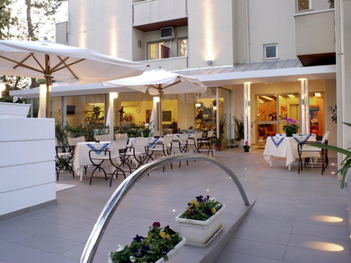 Hotel Nives - Misano Adriatico