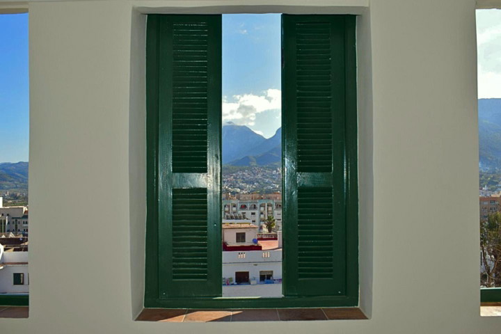 Luxurious Apartment At Top Location With Scenic Mountain View - Tétouan