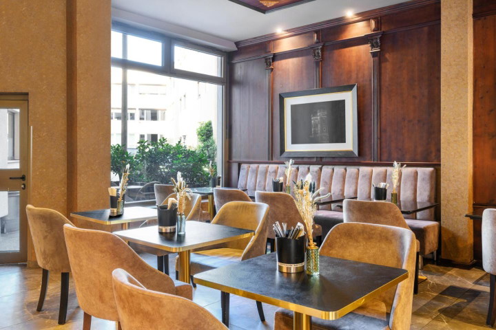 King's Hotel First - Putzbrunn