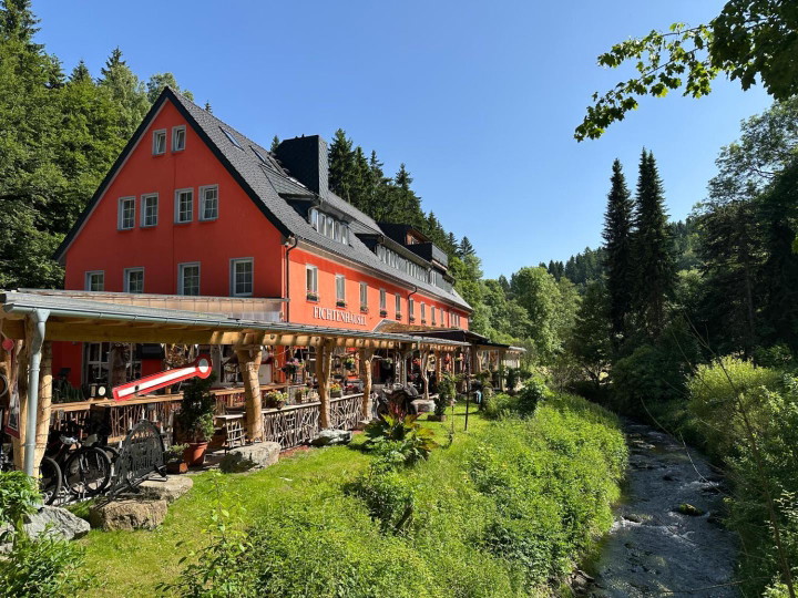 Erlebnishotel & Restaurant Fichtenhäusel Am Pöhlagrund - Saxony